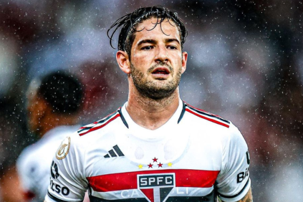 Alexandre Pato, Eks Wonderkid Brasil yang Kariernya Merosot Tajam | by ...