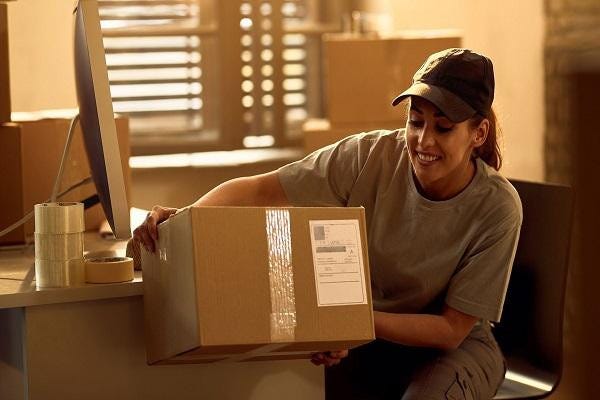 Reasons to Choose the Professional Courier Service | by Couriers to ...