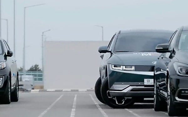 Hyundai Unveils Sideways Driving Technology: A Game-Changer for Parking ...