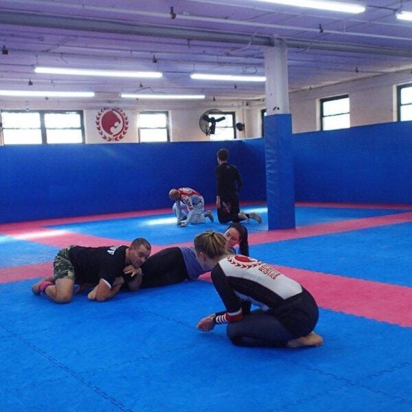 FOUR IMPORTANT REASONS TO START TRAINING IN JIU-JITSU | by Oyster Bay Jiu Jitsu | Medium