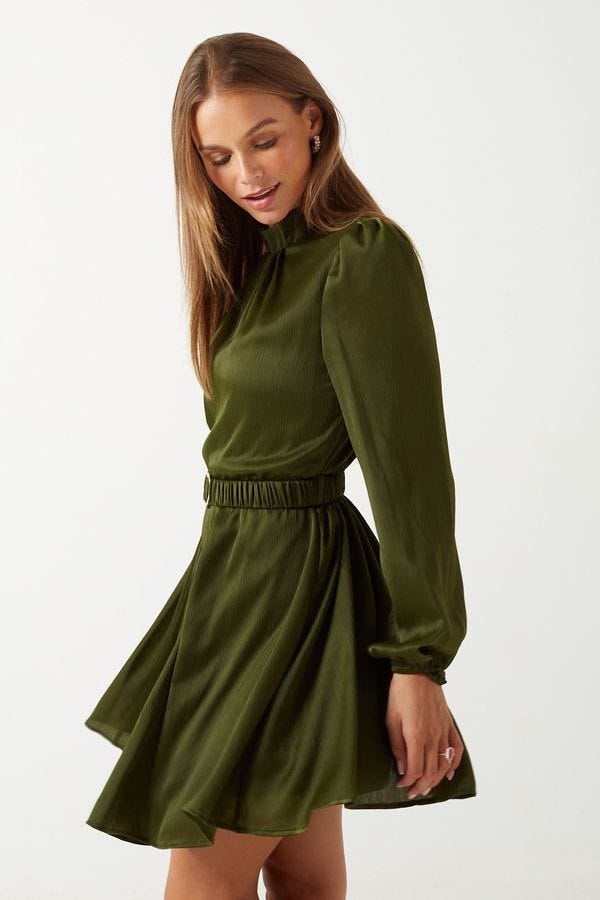ABOUT 100% Polyester Model is 5'5'5" and wears a Size 8 CARE 30 ...