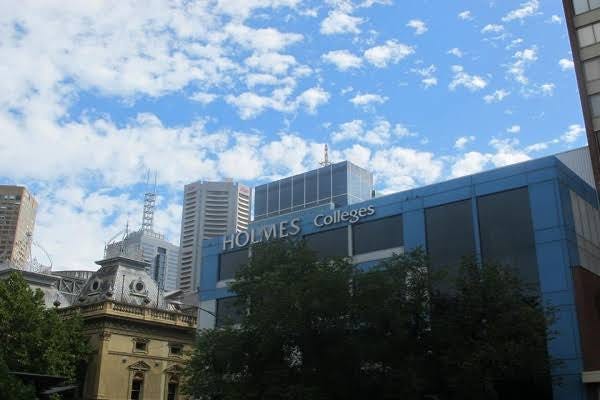 Holmes Institute, an esteemed educational institution in Melbourne ...