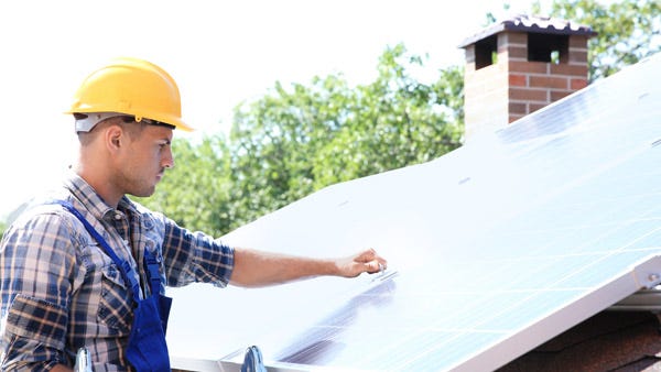 5 Signs You Need a Solar Panel Repair Service Near Me | by SolarFIX ...