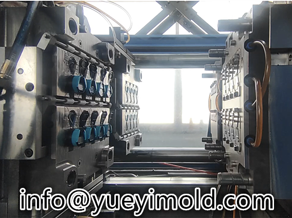 rotary salt keeper flip caps in mold close - YUEYI Mold -China 2k mold ...