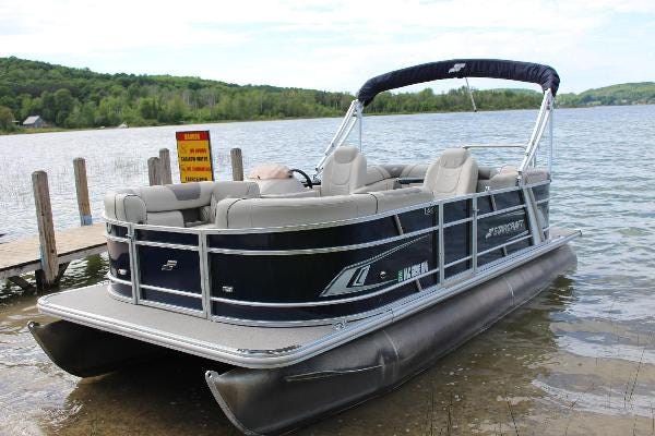 Boat Bliss on Walloon Lake: Unforgettable Pontoon Rentals Experiences ...