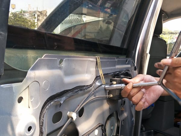 Back Window Replacement Fresno: A Savior For Vehicle Owners | by Auto ...