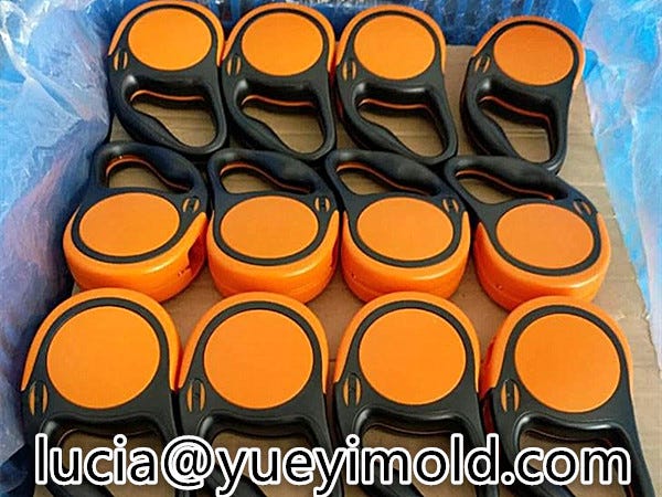 double pet leash mold - YUEYI Mold -China 2k mold maker - Medium