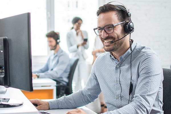 Factors to Consider When Choosing Internet and Phone Services | by One ...