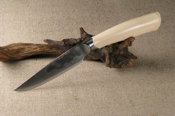 Applications and advantages of kitchen knife materials for kitchen uses ...