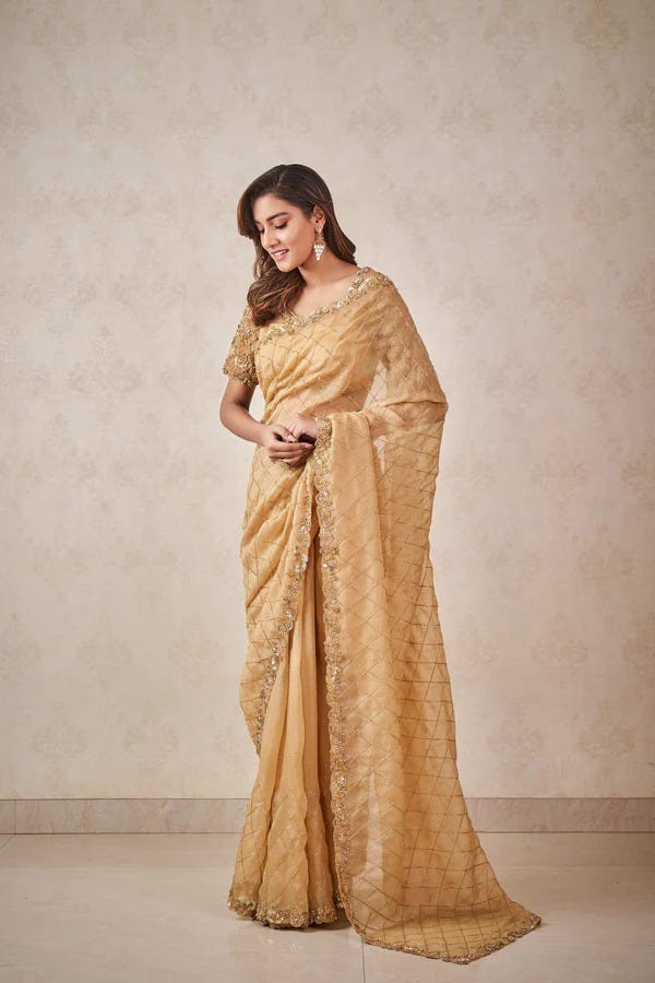 Get Your Hands On Custom-made Designer Sarees | sammohi.com - Sammohi ...
