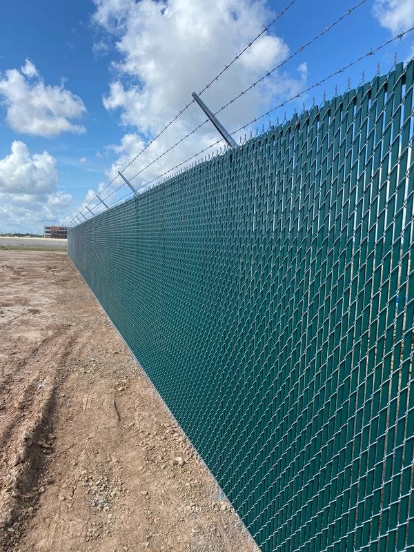 Materials needed to build a 6ft tall chain link fence | by Rocketfence ...