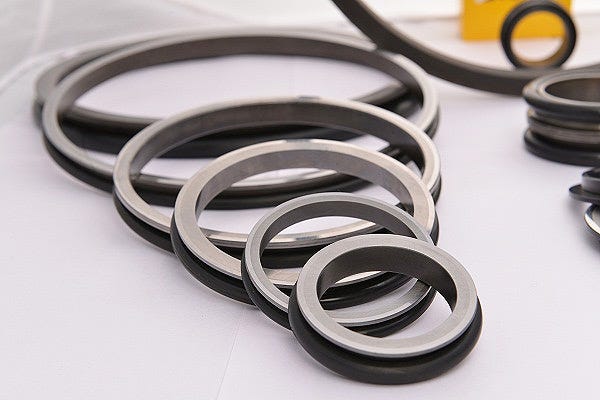 Things You Should Know About Floating Seals | by SAP Parts | Medium