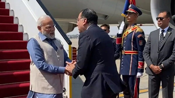 Modi Lands in Egypt for First Bilateral Visit by an Indian PM after 26 ...