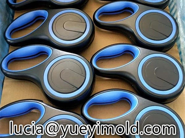 double shot grip leash mold - YUEYI Mold -China 2k mold maker - Medium