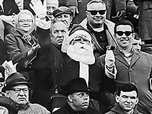 O BOMBEIRO E O PAPAI NOEL. O PAPAI NOEL | by Daniel Baima | Quatro Três ...