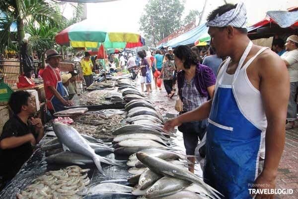 •PASAR BANDENG•. Pasar bandeng adalah salah satu tradisi… | by indah ...