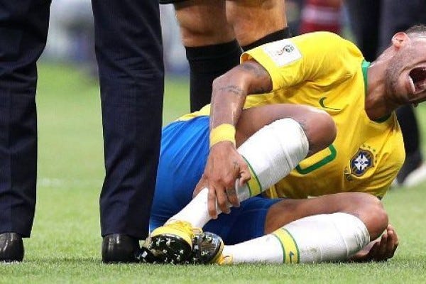 Tangis Neymar Saat Alami Cedera, Bakal Absen Panjang? | by Rajanya Bola Terpercaya | Medium