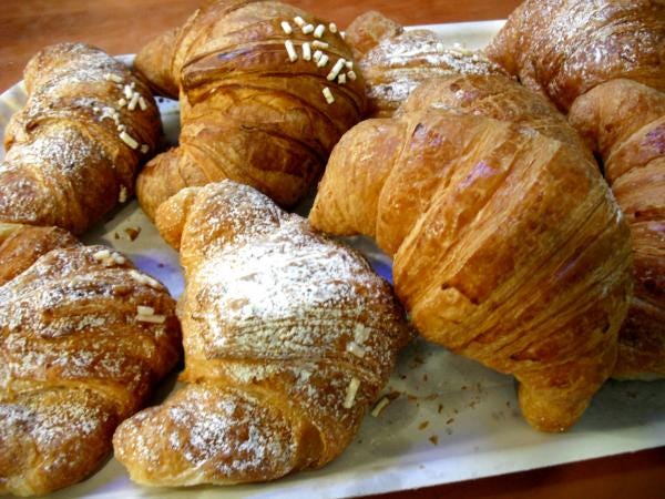 La colazione italiana fa schifo. Sono un cultore della cucina italiana ...