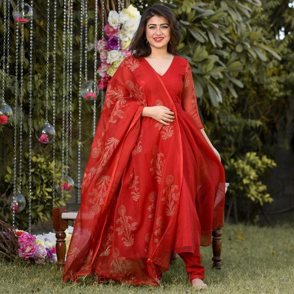 7 Home-Grown Labels For That Radiant Indian Look | by Ayushi Singh | Medium