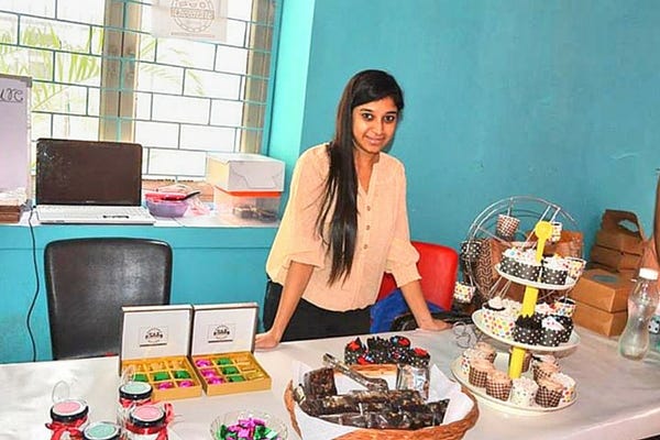 Divya, an engineer who bakes cakes, what’s her story? | by Lococina.in ...