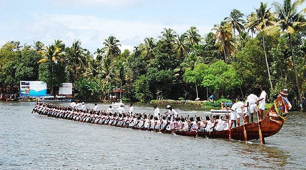 Boat Riding In Kumarakom : Sail On A Variety Of Boats In Kerala | by ...