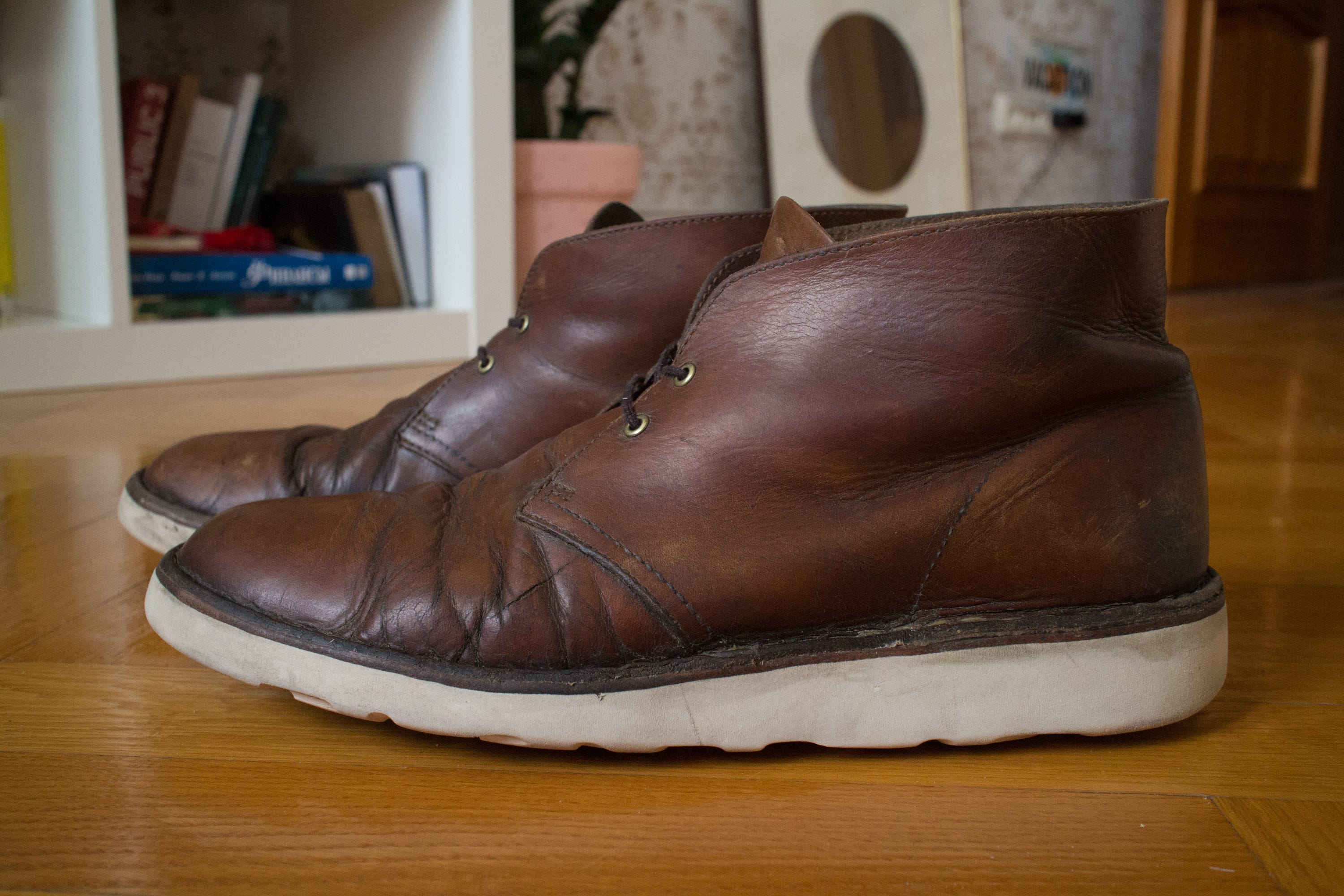 Clarks desert boots vibram sole store