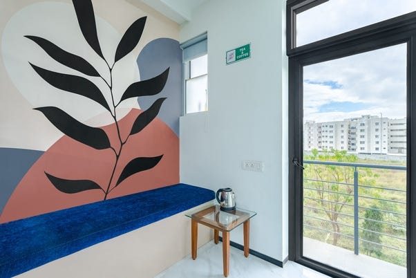 What are the key elements of a restaurant wall design? | by Simran ...