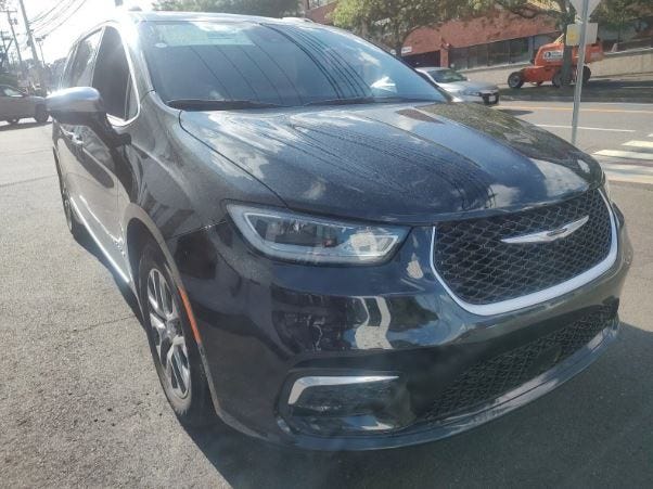 Chrysler Jeep Ram Dealership in Fairfield CT - Gengras Chrysler Dodge ...