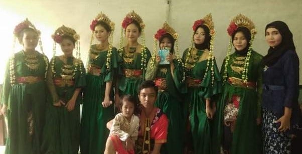 Sanggar Seni Tari dan Budaya Sawo Kecik Mendukung Suksesnya Pentas Seni ... Sanggar Seni Tari dan Budaya Sawo Kecik Mendukung Suksesnya Pentas Seni ...