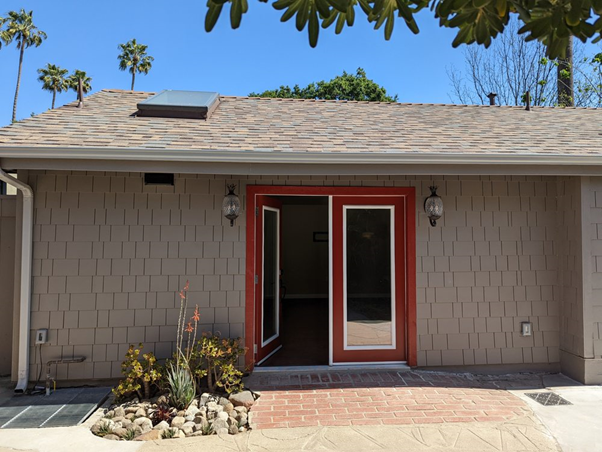 FLAT ROOF VS. SLOPED ROOF: FIGURE OUT THE BEST ROOFING IDEA FOR YOU ...