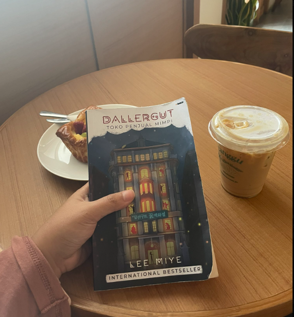 #Note 3: What I feel after Reading “ DallerGut: Dream Department Store ...