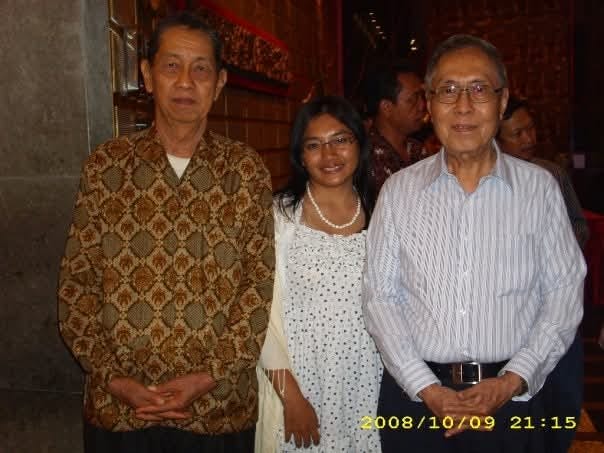Laki-laki Melawan Amnesia Negara dari Balik Buku | by Diana AV Sasa ...