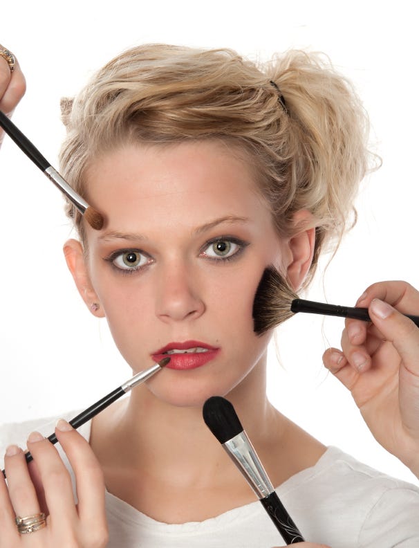How does the effect of cosmetics and how the media distorts the ...