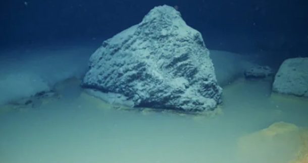 Scientists Discover Deadly Pool At Bottom Of Ocean That Kills Anything ...
