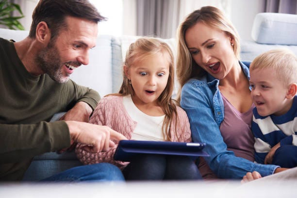 6 Ways to Come Up With Great Family Story Ideas | by Storee Tree | Medium