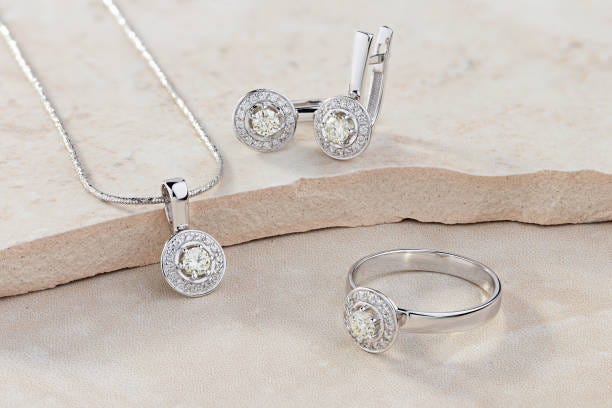 From Miami Luxury Jewelry, select the Best Jewelry for Special ...
