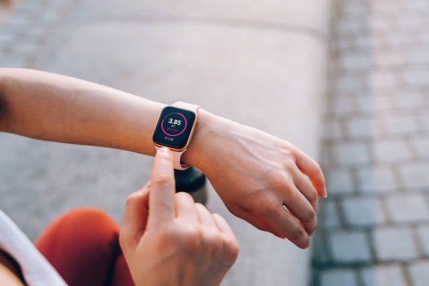 The Rise of Smartwatches: A Modern Essential for Health and ...