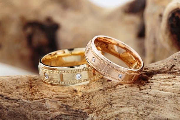 Tailored Elegance: How to Customize Your Jewelry with Poet Robson’s ... Tailored Elegance: How to Customize Your Jewelry with Poet Robson’s ...