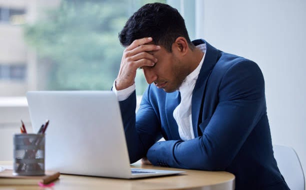 5 Signs That Shows You Have An Unhealthy Relationship Embedded With ...
