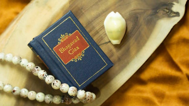 Bhagavad Gita: 7 life changing verse | by Rohit kanyal | Sep, 2023 | Medium