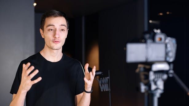 The Secret To Grabbing Your Audience's Attention Through Explainer Videos. | Medium