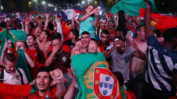 Fans pack streets in Little Portugal after team wins Euro 2016 | by ...