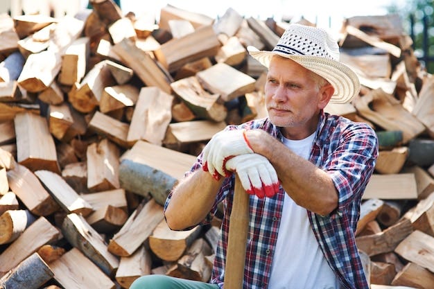 How does the durability of reclaimed wood compare to new lumber in ...