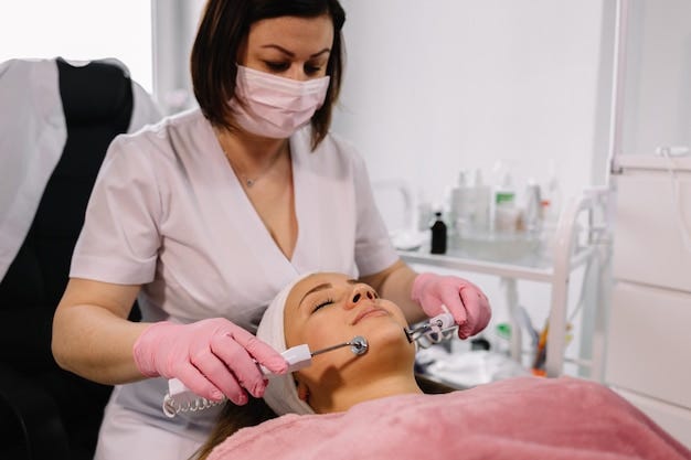 What to Expect During Your First Visit to an Atlanta Aesthetics Clinic ...