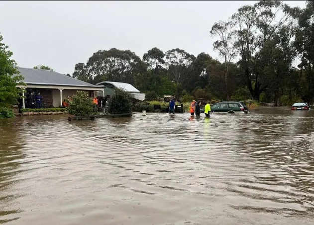 Floods in Victoria are uncommon. Here’s why they’re happening now — and ...