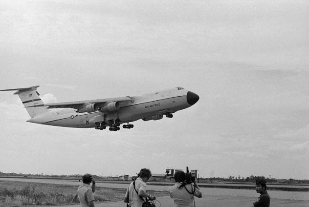 C-5 Galaxy — The Big Daddy | PlaneHistoria | by Plane Historia | Medium