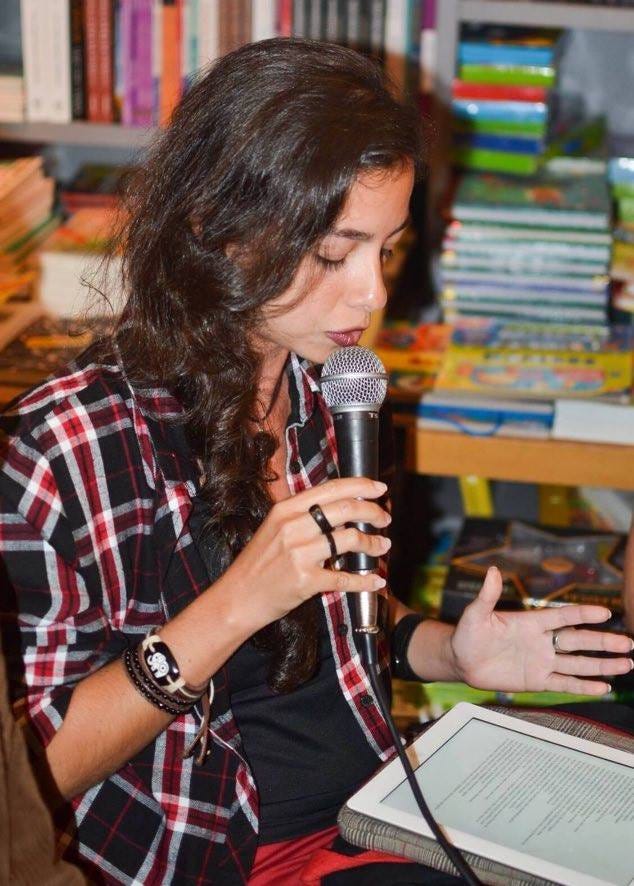 fin de la historia. Um poema de Danielle Magalhães | by Mulheres que ...