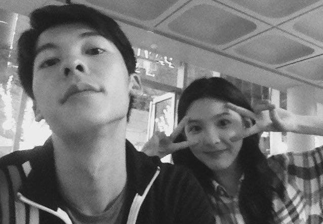 The Moon Is Gone. Saat ini bulan sudah menggantikan… | by renjana | Apr ...