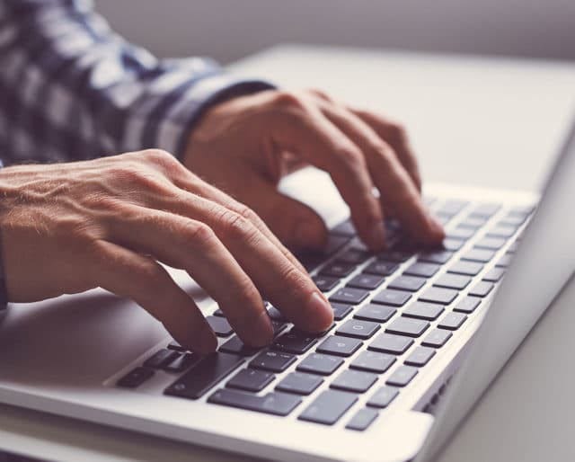 SignalR introduction and implementation using the.NET Core 6 Web API and Angular 14 | by Jaydeep ...