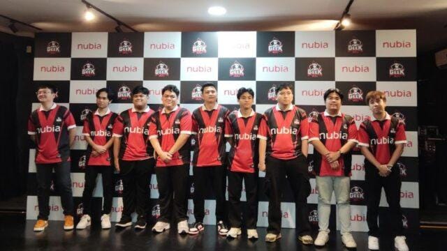 Roster Geek Fam MPL ID S15 Sudah Diumumkan, Gak Ada Vincent? | by Koko Cuan | Jan, 2025 | Medium